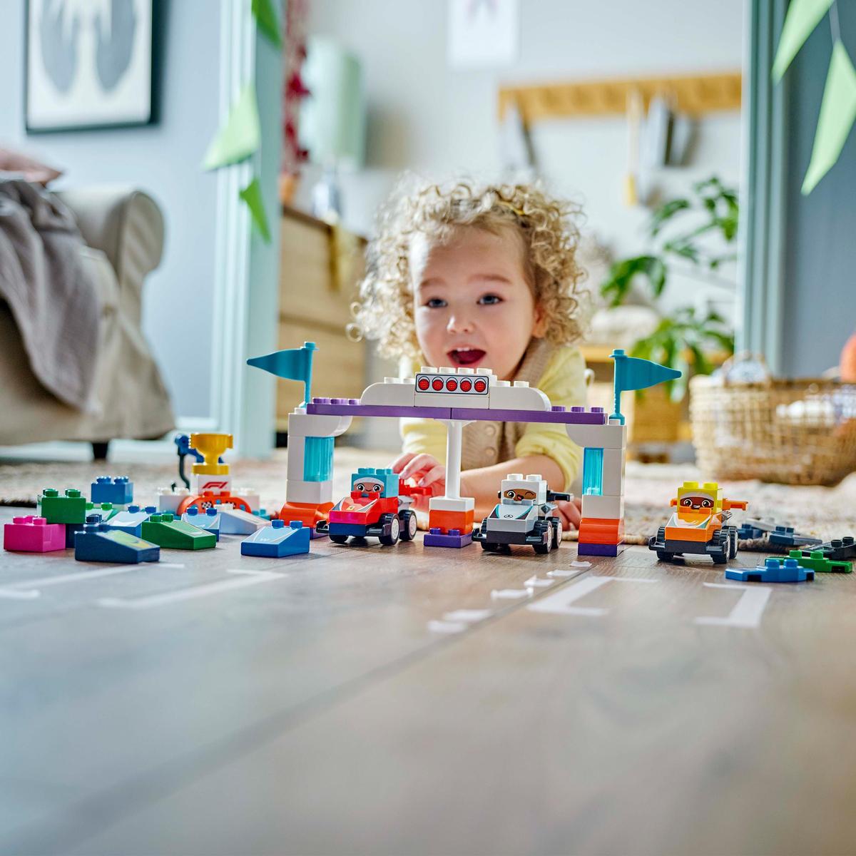 LEGO DUPLO Town 10445 F1 Team – racerbilar - Lekia.se
